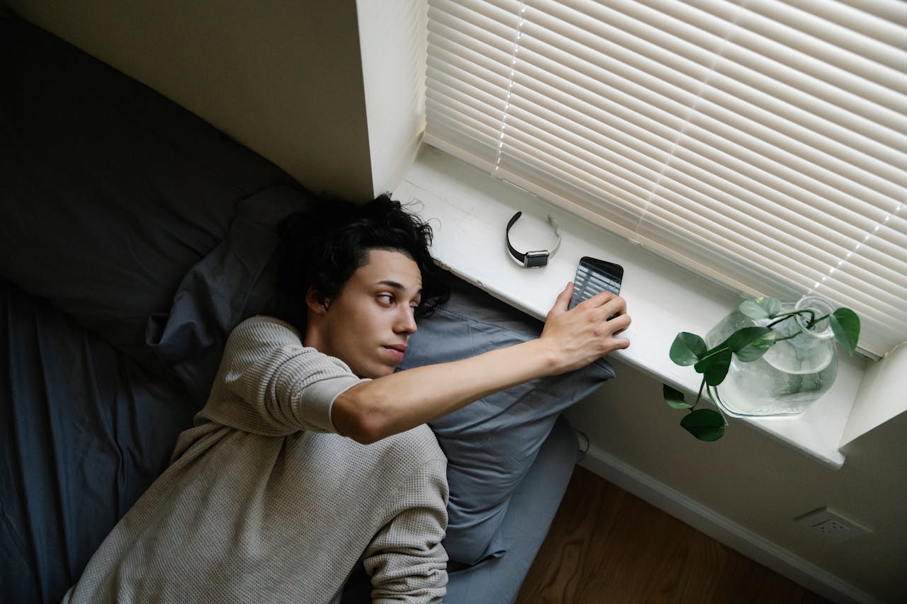 Fixing Stuck Window Blinds in Essex Homes